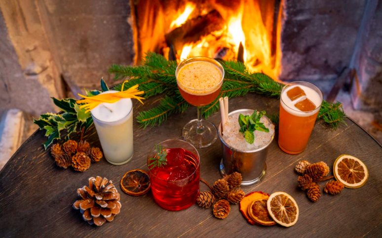 Cosy Fireside Christmas Cocktails | Country Creatures